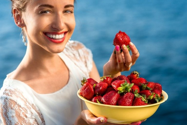 What Are The Best Foods To Eat After Teeth Whitening